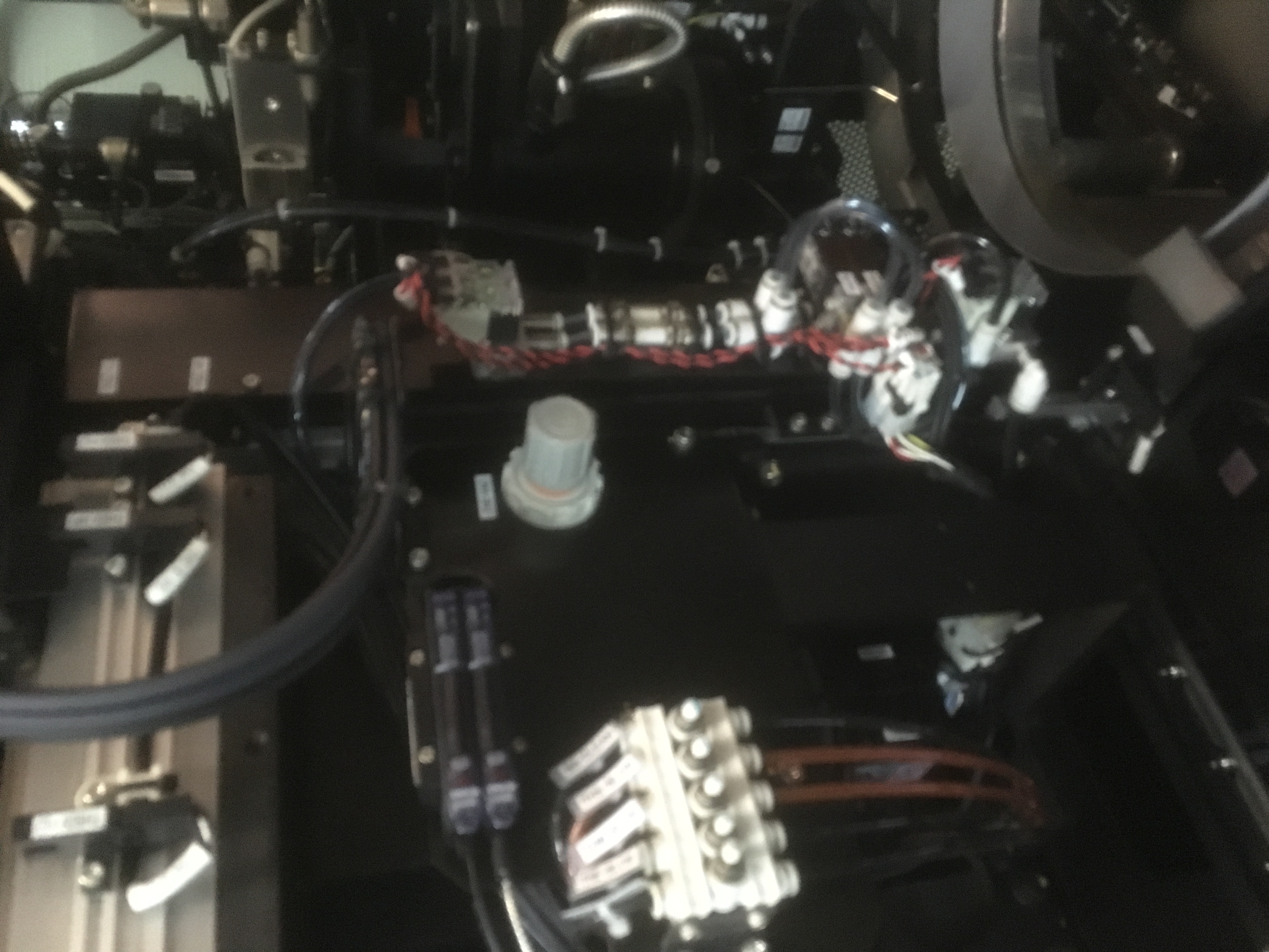 Die Bonder CM700 - 永正半导体（苏州）有限公司